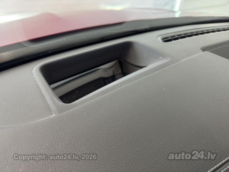 Sarkans Mercedes-Benz CLA-Class 2023 Tallina, ar dzinēja tilpumu 1.30 L un nobraukumu 39 tūkst. km par 33900 €, foto 23 vietnē AUTOMOTO.COM.LV