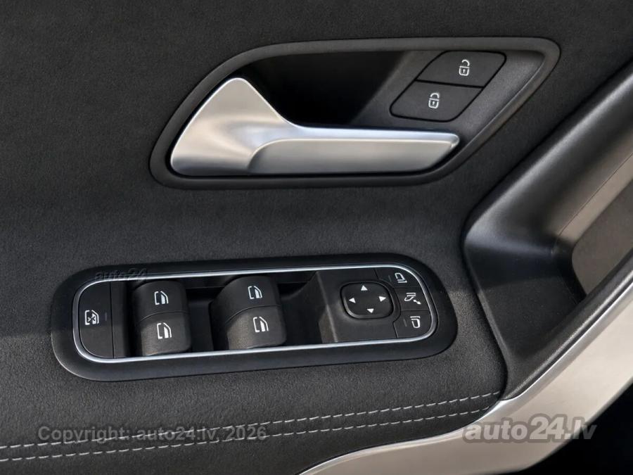Balts Mercedes-Benz CLA-Class 2021 Rīga, ar dzinēja tilpumu 1.40 L un nobraukumu 129 tūkst. km par 25800 €, foto 12 vietnē AUTOMOTO.COM.LV