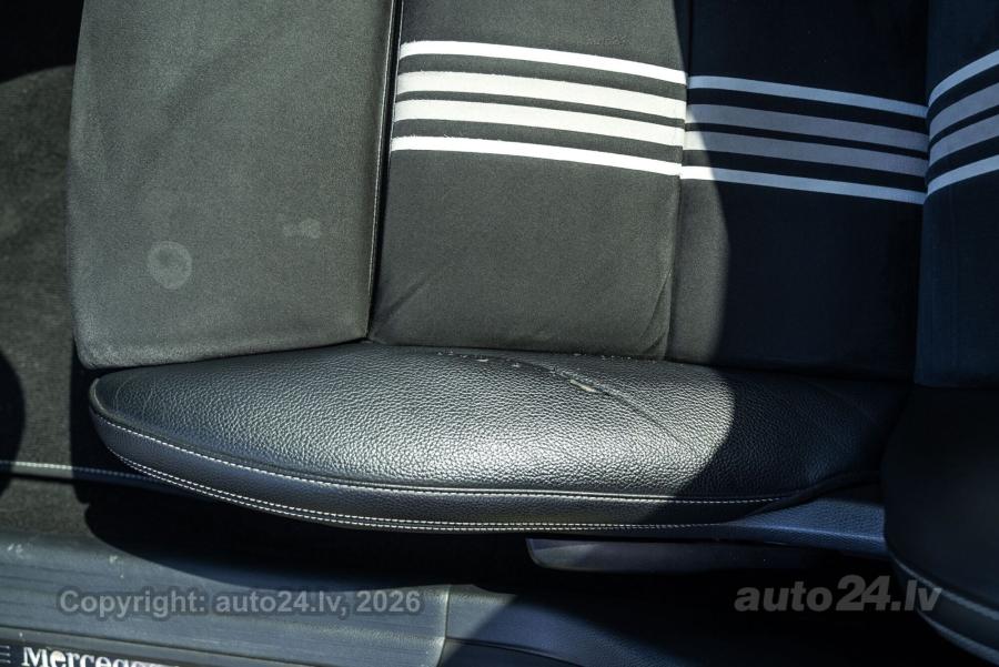 Balts Mercedes-Benz CLA-Class 2017 Tallina, ar dzinēja tilpumu 1.60 L un nobraukumu 130 tūkst. km par 17500 €, foto 21 vietnē AUTOMOTO.COM.LV