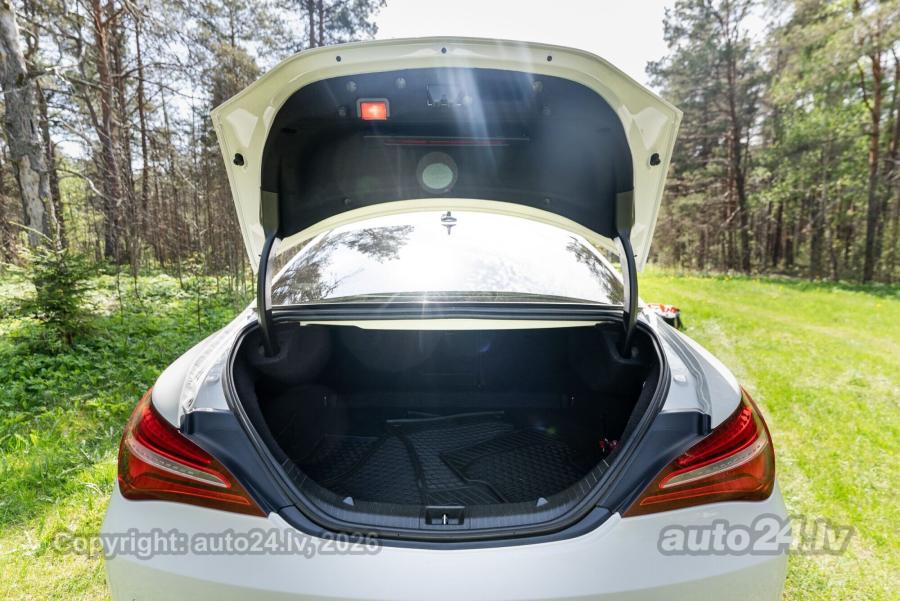 Balts Mercedes-Benz CLA-Class 2017 Tallina, ar dzinēja tilpumu 1.60 L un nobraukumu 130 tūkst. km par 17500 €, foto 26 vietnē AUTOMOTO.COM.LV