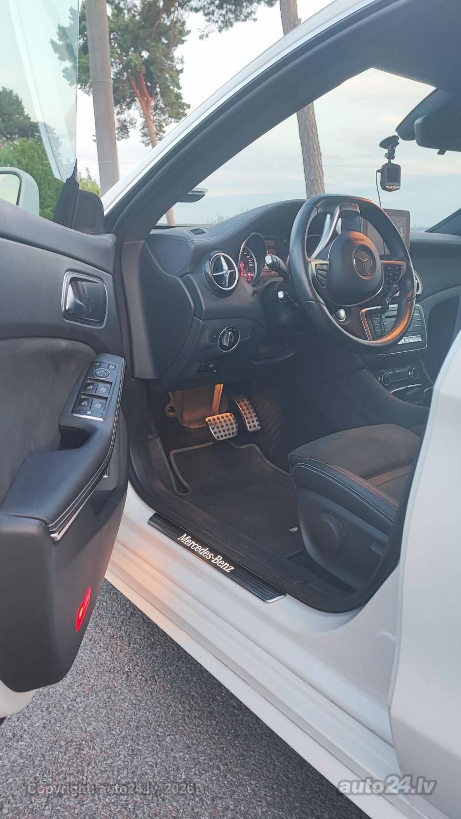 White Mercedes-Benz CLA-Class 2018 in Tallinn, with an engine capacity of 1.50 L and mileage of 103 thousand km for 20000 €, photo 5 on AUTOMOTO.COM.LV