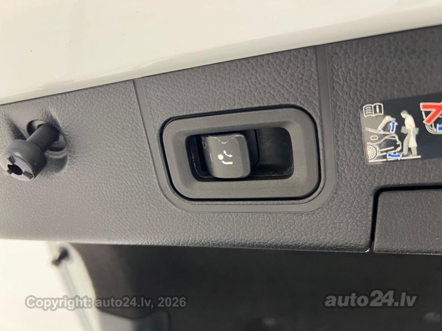 Balts Mercedes-Benz CLA-Class 2024 Tallina, ar dzinēja tilpumu 2.00 L un nobraukumu 42 tūkst. km par 34900 €, foto 29 vietnē AUTOMOTO.COM.LV