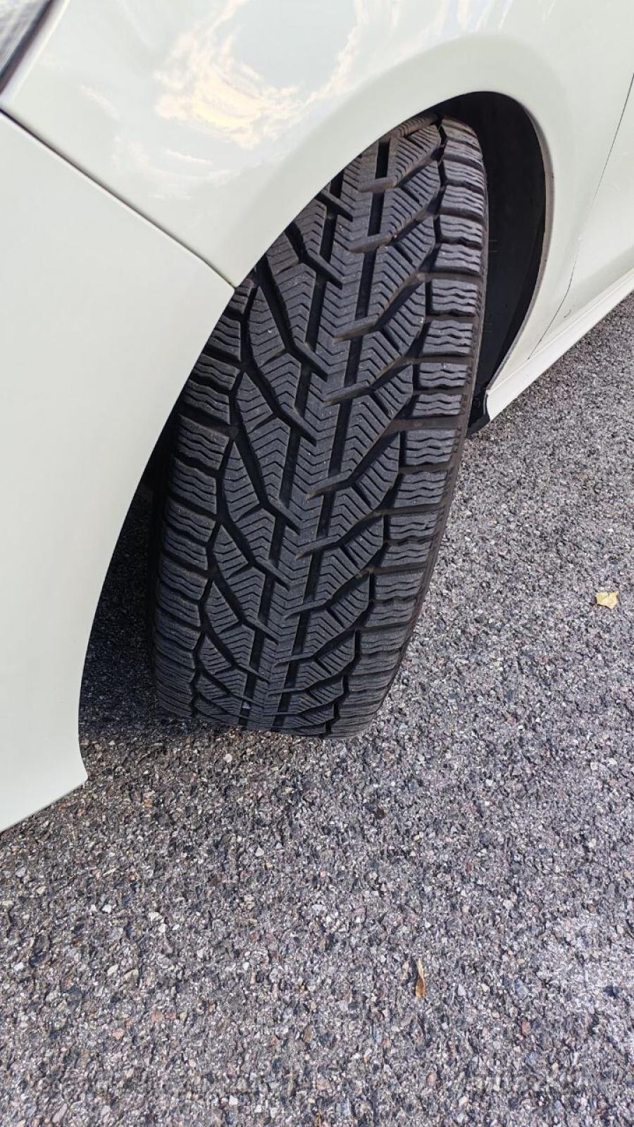 Balts Mercedes-Benz CLA-Class 2015 Tartu, ar dzinēja tilpumu 2.10 L un nobraukumu 275 tūkst. km par 9700 €, foto 10 vietnē AUTOMOTO.COM.LV