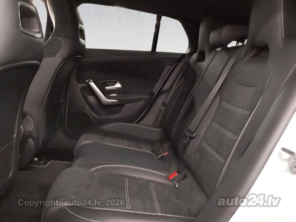 Balts Mercedes-Benz CLA-Class 2021 Tallina, ar dzinēja tilpumu 0.00 L un nobraukumu 35 tūkst. km par 30990 €, foto 7 vietnē AUTOMOTO.COM.LV