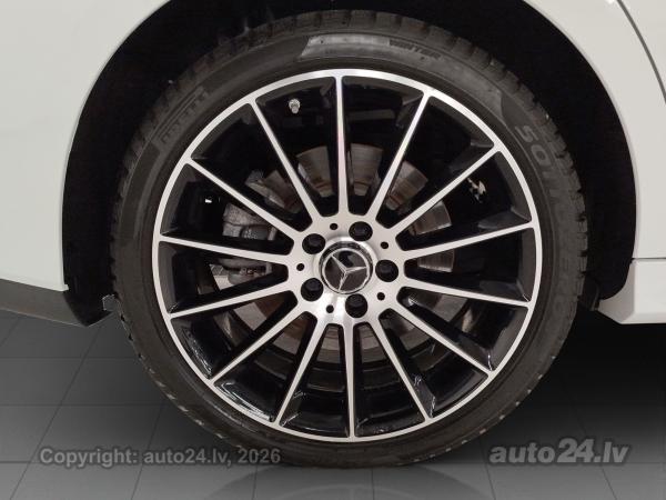 Balts Mercedes-Benz CLA-Class 2021 Tallina, ar dzinēja tilpumu 0.00 L un nobraukumu 35 tūkst. km par 30990 €, foto 9 vietnē AUTOMOTO.COM.LV