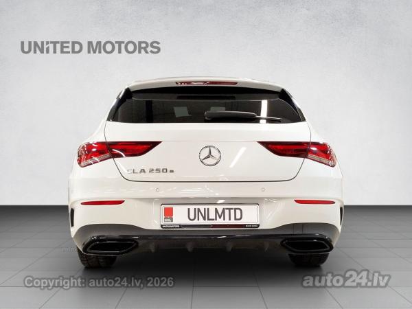 Balts Mercedes-Benz CLA-Class 2021 Tallina, ar dzinēja tilpumu 0.00 L un nobraukumu 35 tūkst. km par 30990 €, foto 10 vietnē AUTOMOTO.COM.LV