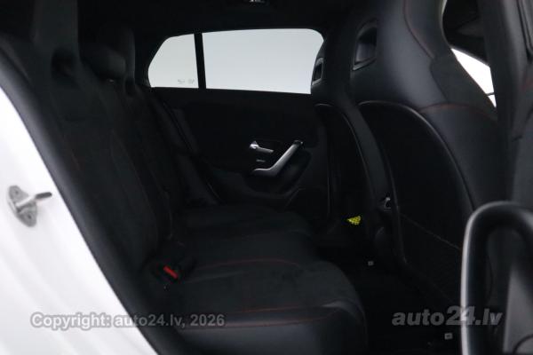 Balts Mercedes-Benz CLA-Class 2022 Tallina, ar dzinēja tilpumu 1.30 L un nobraukumu 63 tūkst. km par 26500 €, foto 10 vietnē AUTOMOTO.COM.LV