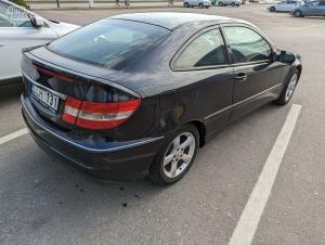Blue Mercedes-Benz CLC 200 2008 in Kaunas, with an engine capacity of 2.10 L and mileage of 320 thousand km for 1800 €, photo 2 on AUTOMOTO.COM.LV