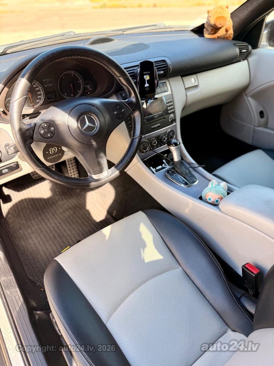 Melns Mercedes-Benz CLC-Class 2009 Tallina, ar dzinēja tilpumu 2.10 L un nobraukumu 0 tūkst. km par 4700 €, foto 11 vietnē AUTOMOTO.COM.LV