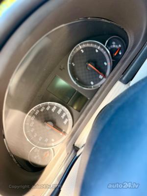 Melns Mercedes-Benz CLC-Class 2009 Tallina, ar dzinēja tilpumu 2.10 L un nobraukumu 0 tūkst. km par 4700 €, foto 12 vietnē AUTOMOTO.COM.LV
