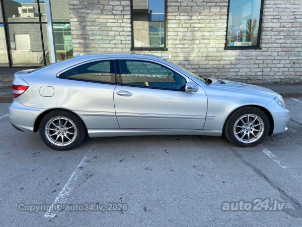 Pelēks Mercedes-Benz CLC-Class 2009 Tallina, ar dzinēja tilpumu 2.10 L un nobraukumu 260 tūkst. km par 4490 €, foto 7 vietnē AUTOMOTO.COM.LV