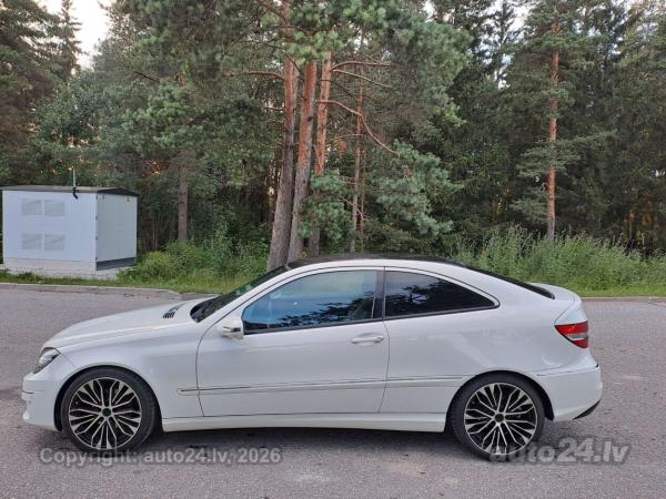 Balts Mercedes-Benz CLC-Class 2009 Tallina, ar dzinēja tilpumu 2.10 L un nobraukumu 0 tūkst. km par 3000 €, foto 3 vietnē AUTOMOTO.COM.LV