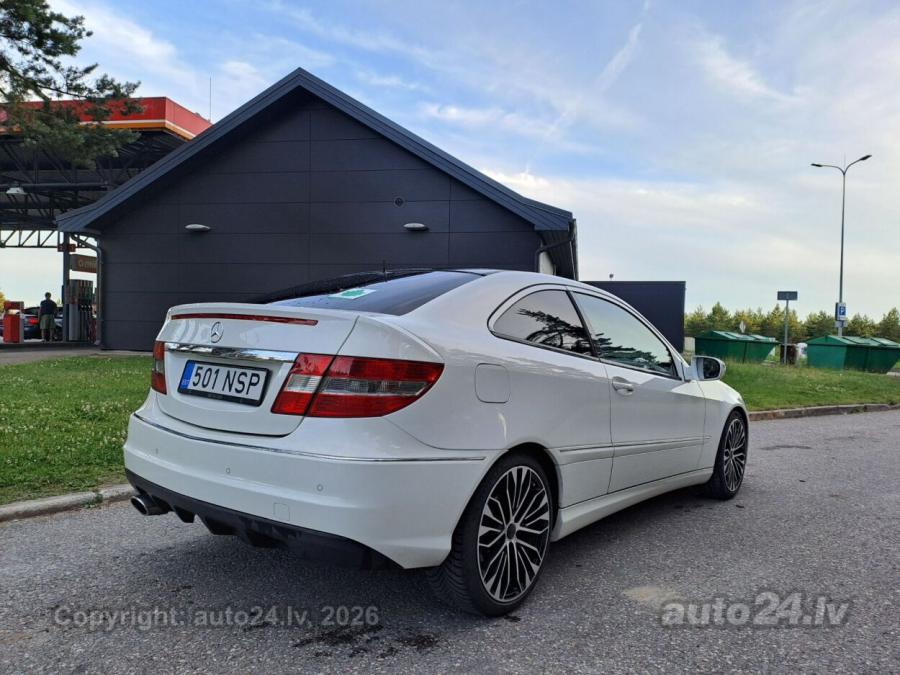 Balts Mercedes-Benz CLC-Class 2009 Tallina, ar dzinēja tilpumu 2.10 L un nobraukumu 0 tūkst. km par 3000 €, foto 10 vietnē AUTOMOTO.COM.LV