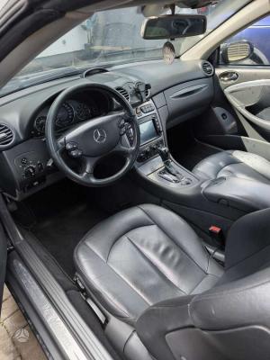 Melns Mercedes-Benz CLK 200 2004 Viļņa, ar dzinēja tilpumu 1.80 L un nobraukumu 211 tūkst. km par 5000 €, foto 6 vietnē AUTOMOTO.COM.LV