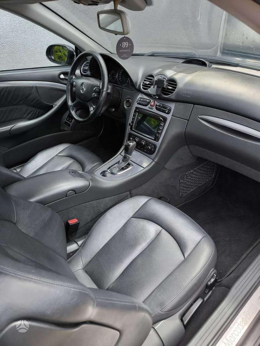 Melns Mercedes-Benz CLK 200 2004 Viļņa, ar dzinēja tilpumu 1.80 L un nobraukumu 211 tūkst. km par 5000 €, foto 7 vietnē AUTOMOTO.COM.LV