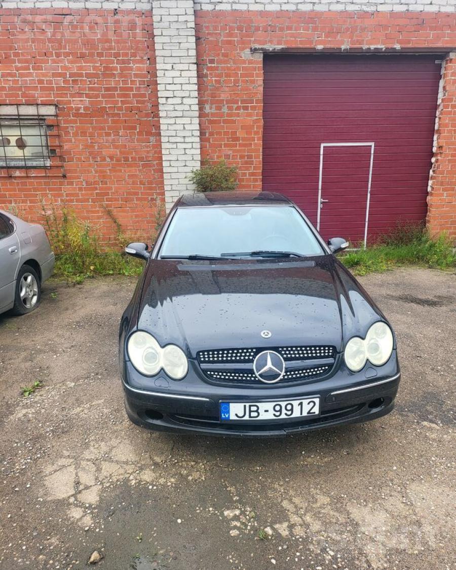 Melns Mercedes-Benz CLK 200 2003 Rīga, ar dzinēja tilpumu 1.80 L un nobraukumu 310 tūkst. km par 1400 €, foto 1 vietnē AUTOMOTO.COM.LV