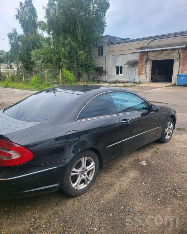 Melns Mercedes-Benz CLK 200 2003 Rīga, ar dzinēja tilpumu 1.80 L un nobraukumu 310 tūkst. km par 1400 €, foto 4 vietnē AUTOMOTO.COM.LV