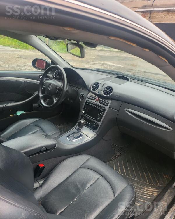 Melns Mercedes-Benz CLK 200 2003 Rīga, ar dzinēja tilpumu 1.80 L un nobraukumu 310 tūkst. km par 1400 €, foto 5 vietnē AUTOMOTO.COM.LV