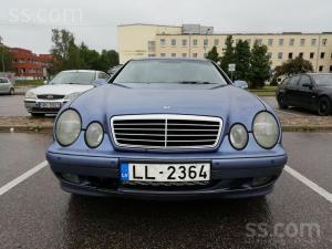 Blue Mercedes-Benz CLK 200 1999 in Valmiera, with an engine capacity of 2.00 L and mileage of 243 thousand km for 1570 €, photo 4 on AUTOMOTO.COM.LV