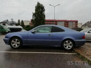 Blue Mercedes-Benz CLK 200 1999 in Valmiera, with an engine capacity of 2.00 L and mileage of 243 thousand km for 1570 €, photo 5 on AUTOMOTO.COM.LV