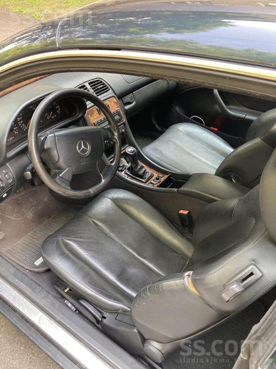 Blue Mercedes-Benz CLK 200 1999 in Riga, with an engine capacity of 2.00 L and mileage of 217 thousand km for 2000 €, photo 7 on AUTOMOTO.COM.LV