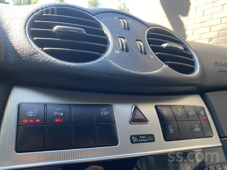 Blue Mercedes-Benz CLK 200 2005 in Riga, with an engine capacity of 1.80 L and mileage of 190 thousand km for 3550 €, photo 26 on AUTOMOTO.COM.LV