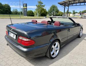 Green Mercedes-Benz CLK 200 1998 in Riga, with an engine capacity of 2.00 L and mileage of 337 thousand km for 3850 €, photo 4 on AUTOMOTO.COM.LV