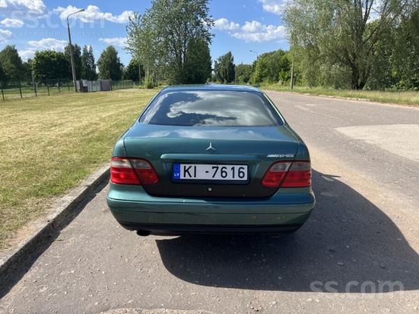 Green Mercedes-Benz CLK 200 1998 in Riga, with an engine capacity of 2.00 L and mileage of 183 thousand km for 2190 €, photo 6 on AUTOMOTO.COM.LV