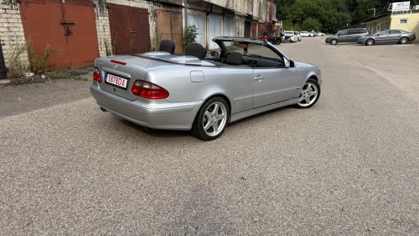 Pelēks Mercedes-Benz CLK 200 2002 Viļņa, ar dzinēja tilpumu 2.00 L un nobraukumu 361 tūkst. km par 4200 €, foto 3 vietnē AUTOMOTO.COM.LV