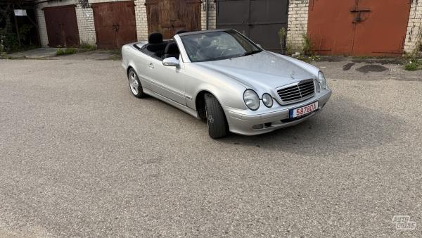 Pelēks Mercedes-Benz CLK 200 2002 Viļņa, ar dzinēja tilpumu 2.00 L un nobraukumu 361 tūkst. km par 4200 €, foto 4 vietnē AUTOMOTO.COM.LV