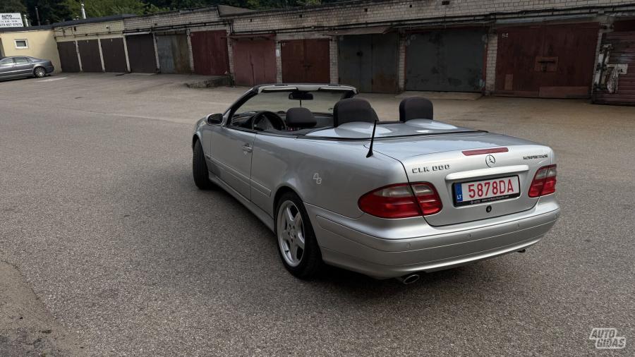 Pelēks Mercedes-Benz CLK 200 2002 Viļņa, ar dzinēja tilpumu 2.00 L un nobraukumu 361 tūkst. km par 4200 €, foto 6 vietnē AUTOMOTO.COM.LV