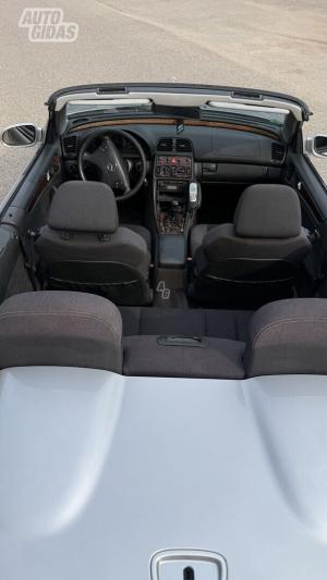 Pelēks Mercedes-Benz CLK 200 2002 Viļņa, ar dzinēja tilpumu 2.00 L un nobraukumu 361 tūkst. km par 4200 €, foto 7 vietnē AUTOMOTO.COM.LV