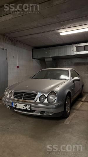 Grey Mercedes-Benz CLK 200 1999 in Riga, with an engine capacity of 2.00 L and mileage of 269 thousand km for 550 €, photo  on AUTOMOTO.COM.LV