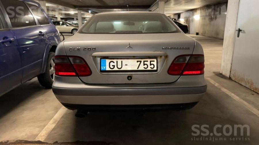 Grey Mercedes-Benz CLK 200 1999 in Riga, with an engine capacity of 2.00 L and mileage of 269 thousand km for 550 €, photo 5 on AUTOMOTO.COM.LV