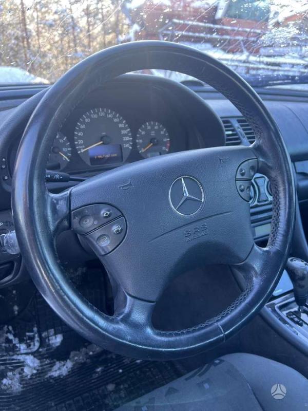 Pelēks Mercedes-Benz CLK 200 2000 Viļņa, ar dzinēja tilpumu 2.00 L un nobraukumu 323 tūkst. km par 1200 €, foto 9 vietnē AUTOMOTO.COM.LV
