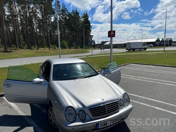 Pelēks Mercedes-Benz CLK 200 2001 Rīga, ar dzinēja tilpumu 2.00 L un nobraukumu 280 tūkst. km par 900 €, foto 1 vietnē AUTOMOTO.COM.LV