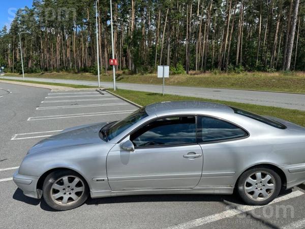 Pelēks Mercedes-Benz CLK 200 2001 Rīga, ar dzinēja tilpumu 2.00 L un nobraukumu 280 tūkst. km par 900 €, foto 5 vietnē AUTOMOTO.COM.LV