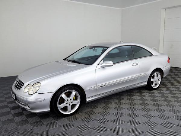 Серый Мерседес ЦЛК 200 2003 в Таллин, объемом двигателя 1.80 л и пробегом 299 тыс. км за 999 €, фото 3 на AUTOMOTO.COM.LV