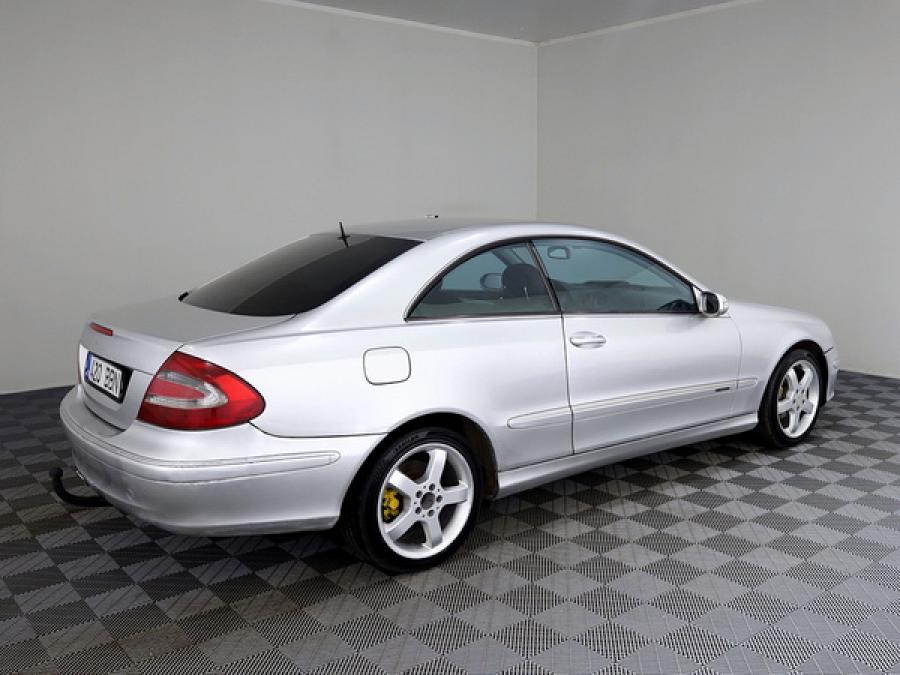 Pelēks Mercedes-Benz CLK 200 2003 Tallina, ar dzinēja tilpumu 1.80 L un nobraukumu 299 tūkst. km par 999 €, foto 4 vietnē AUTOMOTO.COM.LV