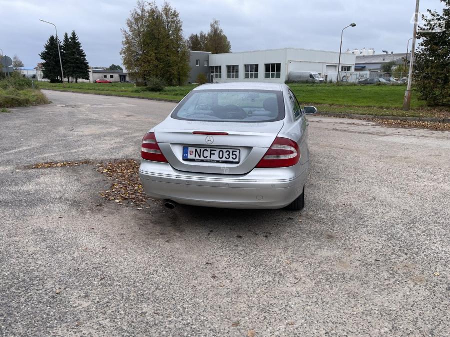Pelēks Mercedes-Benz CLK 200 2003 Kaišiadorys, ar dzinēja tilpumu 2.00 L un nobraukumu 332 tūkst. km par 1750 €, foto 4 vietnē AUTOMOTO.COM.LV
