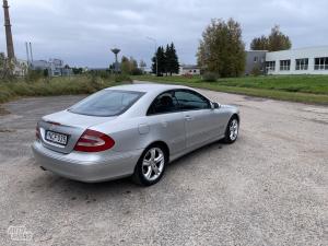 Pelēks Mercedes-Benz CLK 200 2003 Kaišiadorys, ar dzinēja tilpumu 2.00 L un nobraukumu 332 tūkst. km par 1750 €, foto 5 vietnē AUTOMOTO.COM.LV