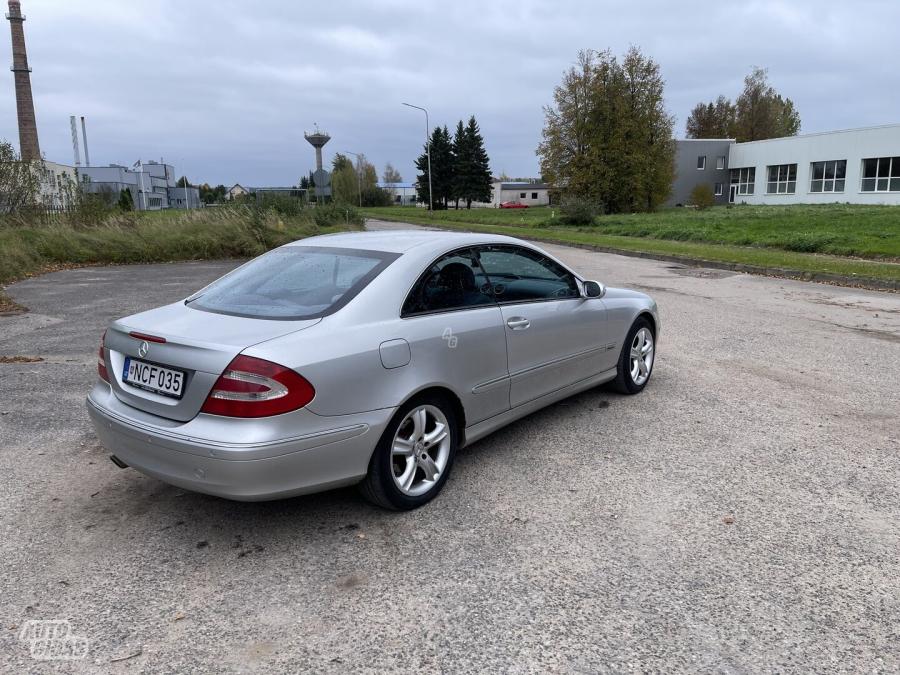 Pelēks Mercedes-Benz CLK 200 2003 Kaišiadorys, ar dzinēja tilpumu 2.00 L un nobraukumu 332 tūkst. km par 1750 €, foto 5 vietnē AUTOMOTO.COM.LV