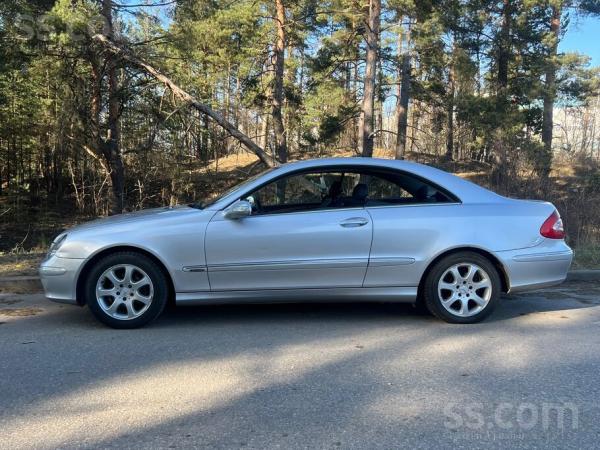 Grey Mercedes-Benz CLK 200 2005 in Riga, with an engine capacity of 1.80 L and mileage of 338 thousand km for 1360 €, photo 4 on AUTOMOTO.COM.LV