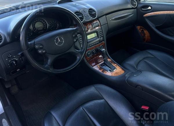 Grey Mercedes-Benz CLK 200 2005 in Riga, with an engine capacity of 1.80 L and mileage of 338 thousand km for 1360 €, photo 9 on AUTOMOTO.COM.LV