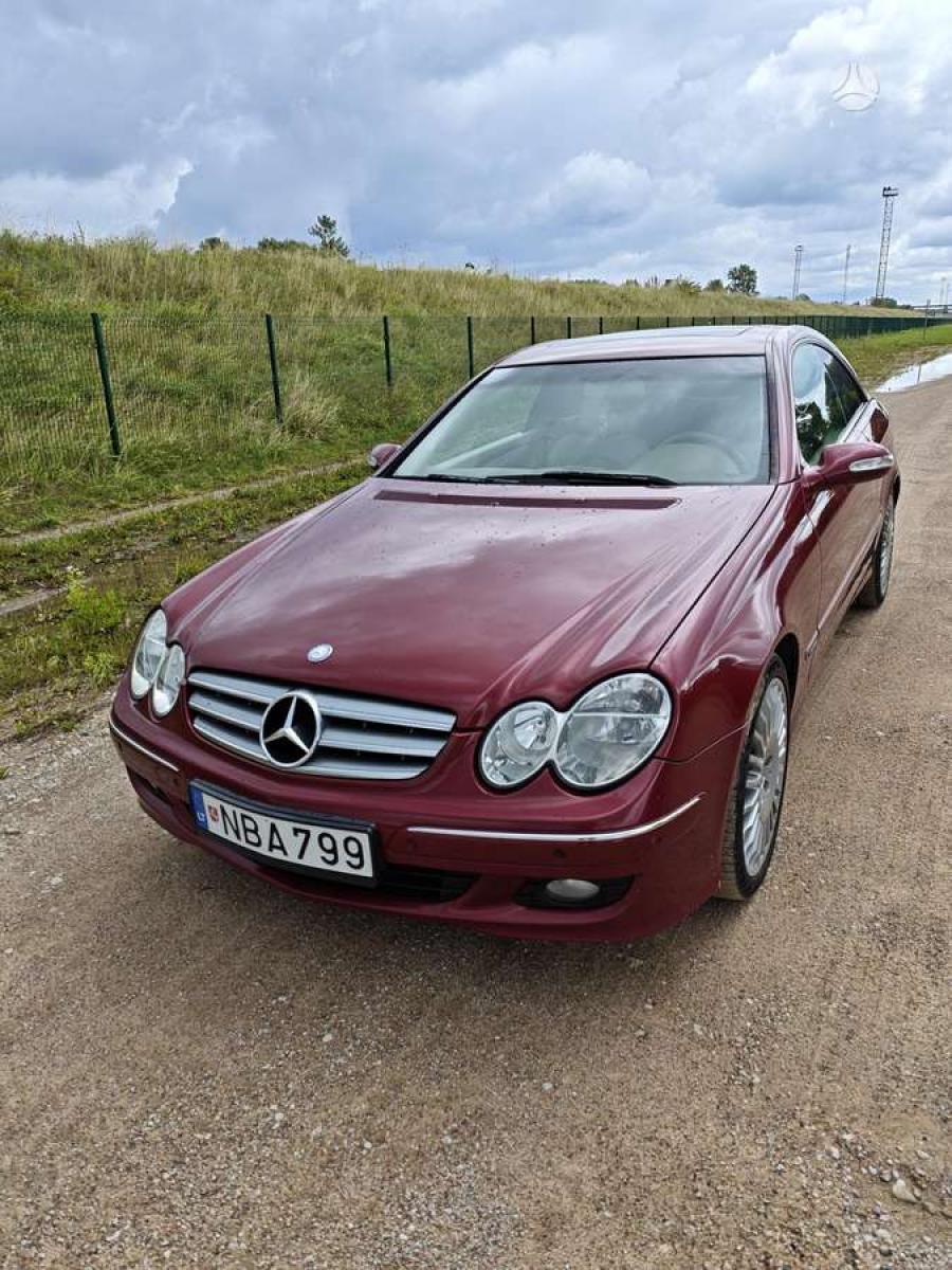 Red Mercedes-Benz CLK 200 2006 in Mazeikiai, with an engine capacity of 1.80 L and mileage of 253 thousand km for 4500 €, photo 1 on AUTOMOTO.COM.LV