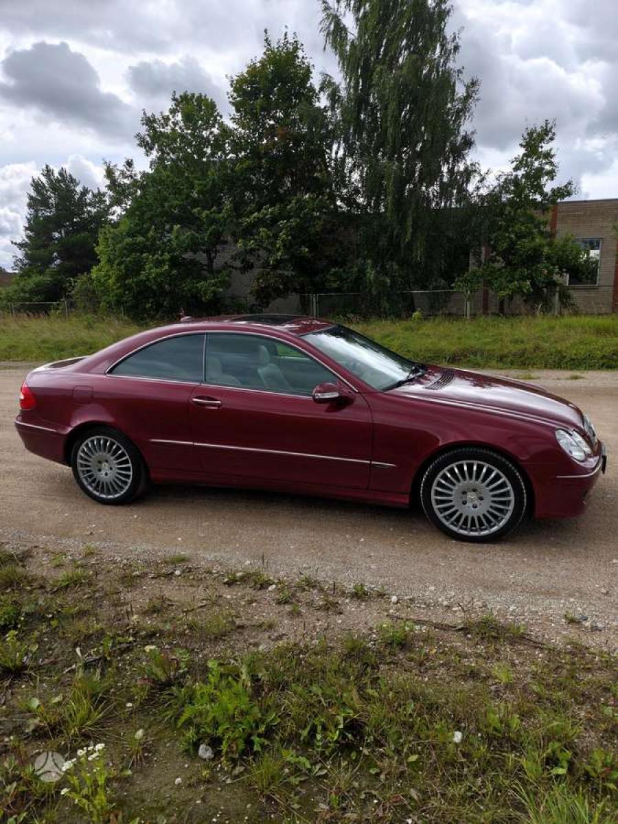 Red Mercedes-Benz CLK 200 2006 in Mazeikiai, with an engine capacity of 1.80 L and mileage of 253 thousand km for 4500 €, photo 4 on AUTOMOTO.COM.LV