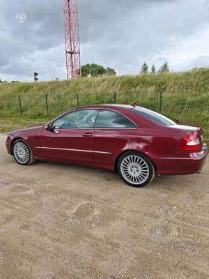 Red Mercedes-Benz CLK 200 2006 in Mazeikiai, with an engine capacity of 1.80 L and mileage of 253 thousand km for 4500 €, photo 9 on AUTOMOTO.COM.LV
