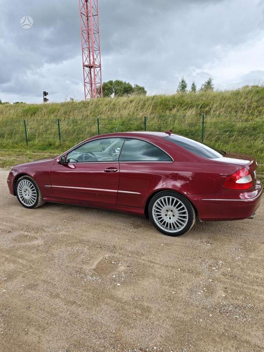 Red Mercedes-Benz CLK 200 2006 in Mazeikiai, with an engine capacity of 1.80 L and mileage of 253 thousand km for 4500 €, photo 9 on AUTOMOTO.COM.LV