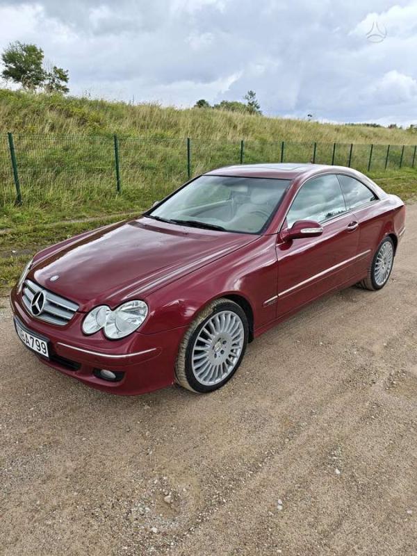 Red Mercedes-Benz CLK 200 2006 in Mazeikiai, with an engine capacity of 1.80 L and mileage of 253 thousand km for 4500 €, photo 9 on AUTOMOTO.COM.LV