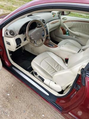 Red Mercedes-Benz CLK 200 2006 in Mazeikiai, with an engine capacity of 1.80 L and mileage of 253 thousand km for 4500 €, photo 12 on AUTOMOTO.COM.LV